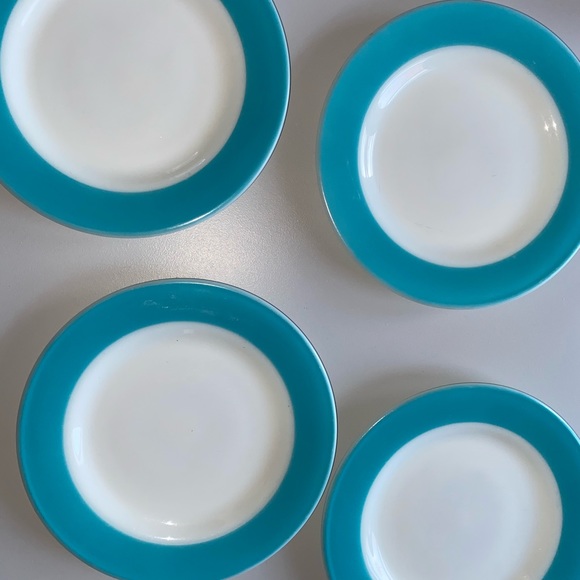 Dining | Vintage Pyrex Plates | Poshmark